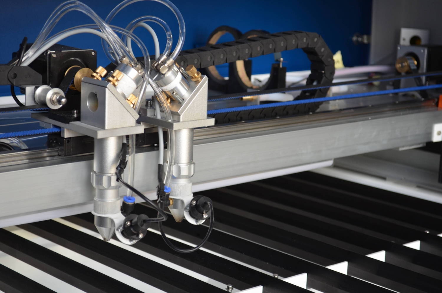 Double heads Laser Engraving Cutting Machine – Sismar Laser